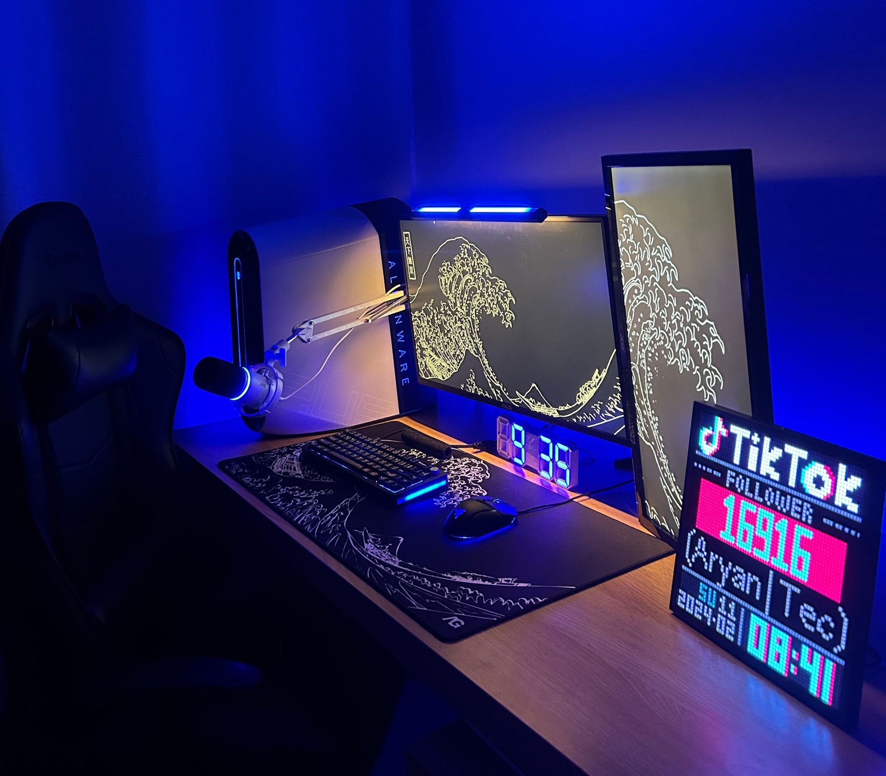 AirGlide - Mouse Pads & Wall Art